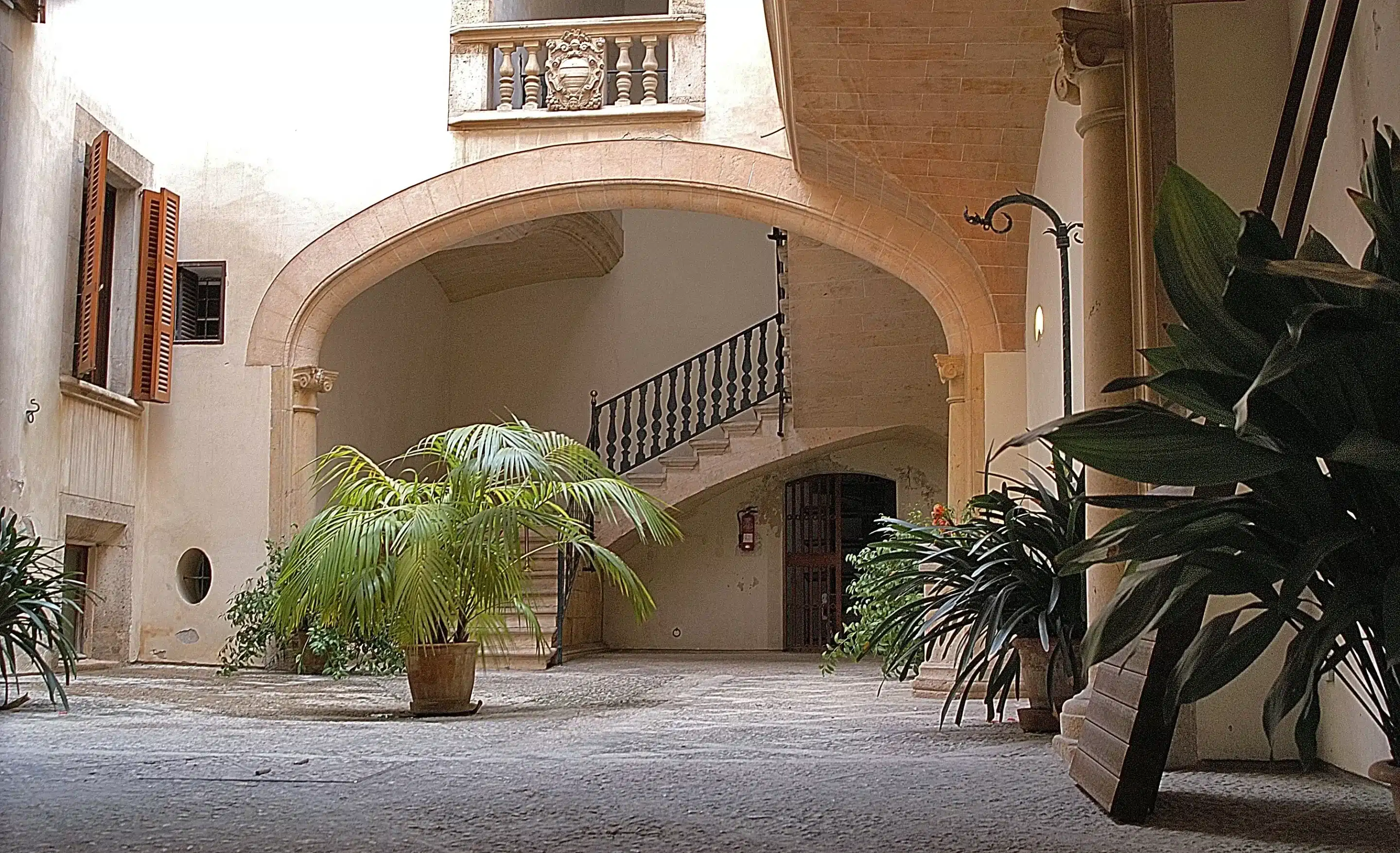 Ruta de patios en Palma de Mallorca - Grupo La Vasca